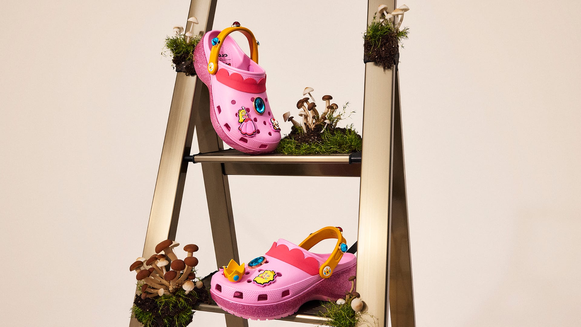 Crocs x Super Mario Collection Coming 7/15 - News - Nintendo Official Site