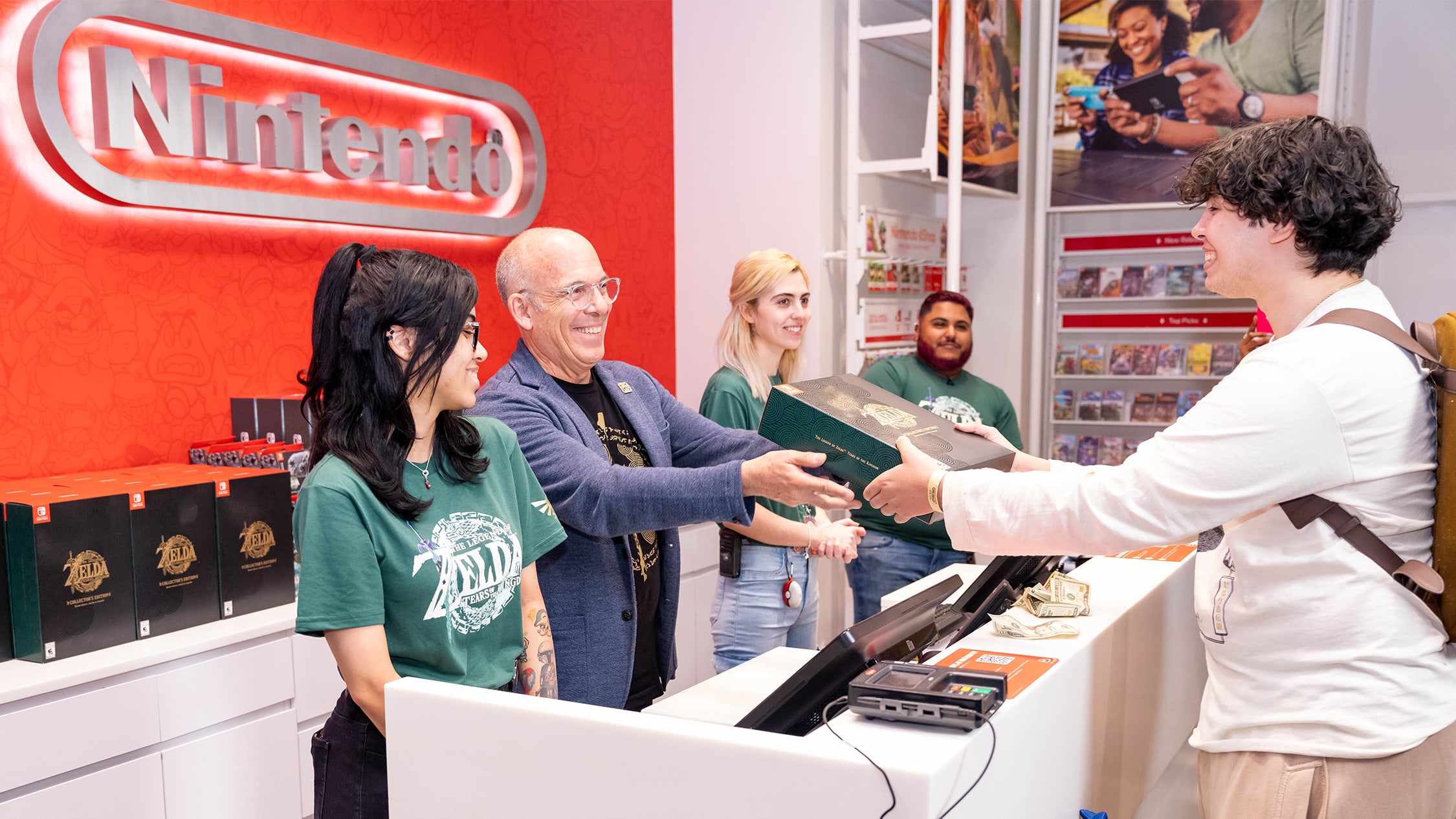 Nintendo NY Midnight Launch Event – May 11, 2023 - News - Nintendo ...