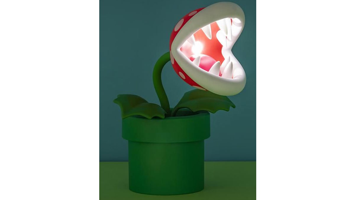 Super Mario™ Poseable Lamp Piranha Plant - Merchandise - Nintendo ...